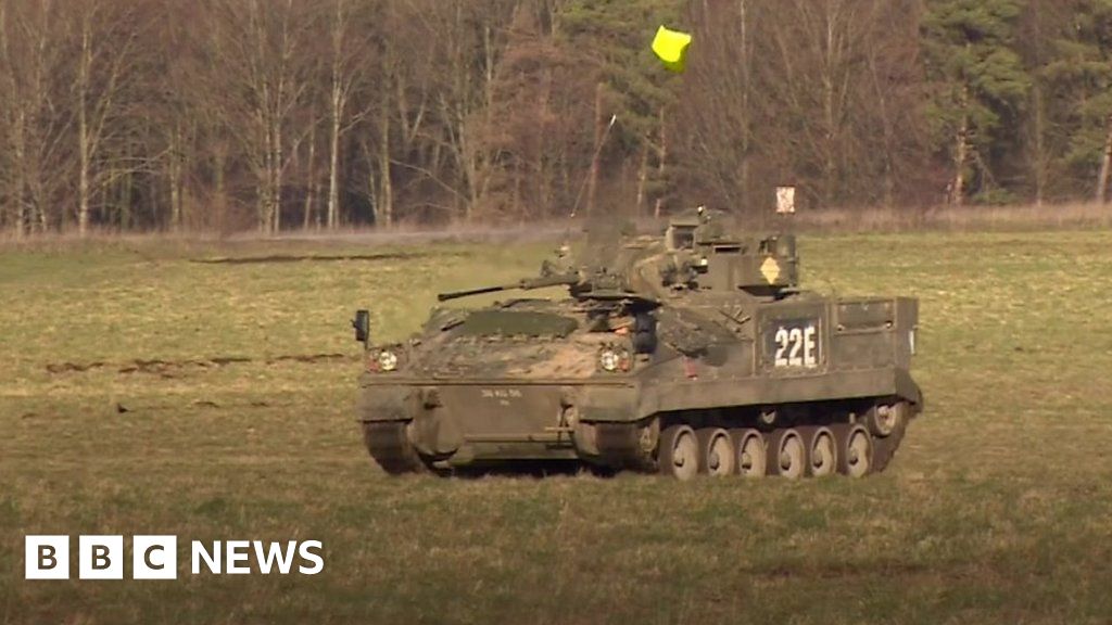 Are these robots the future of warfare? - BBC News