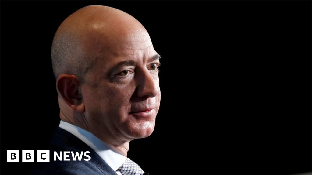 How Jeff Bezos took Amazon to the top - BBC News