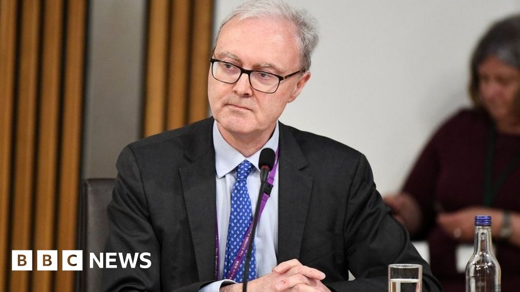 Split up dual role of top law officer, says Sarwar - BBC News