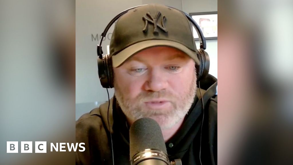 Wayne Rooney on Mikel Arteta: It's possibly now or never - BBC News