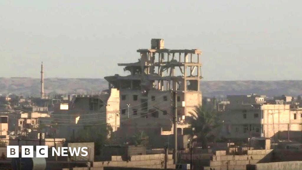 US coalition refuses safe passage to Raqqa's IS fighters