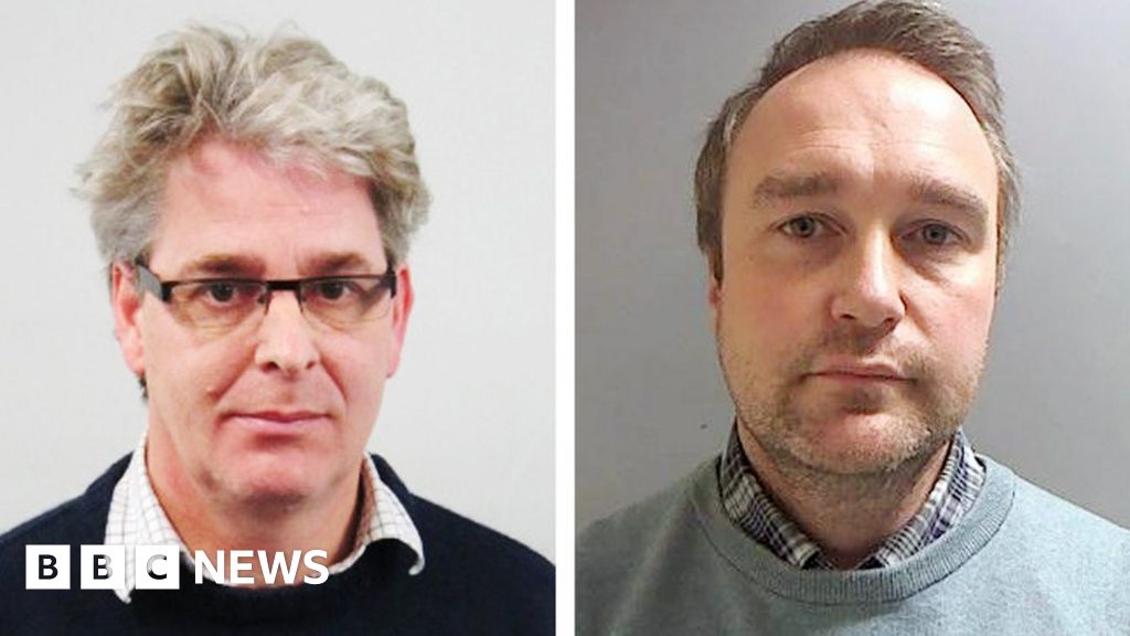 NHS director Peter Lewis jailed over corrupt hospital contract - BBC News