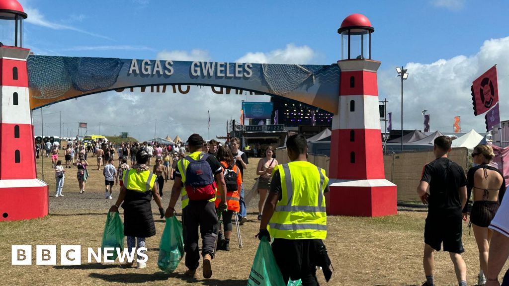 Cornwall Council reviewing Boardmasters safety and traffic - BBC News
