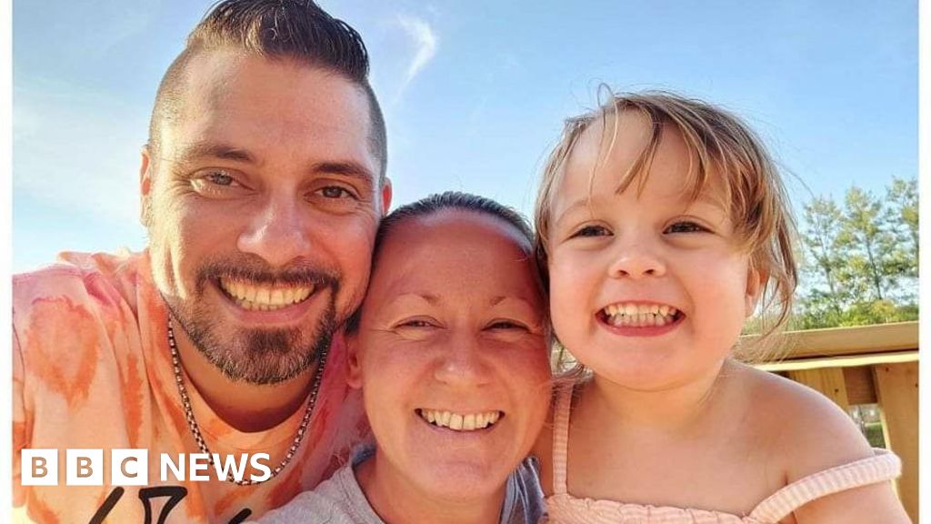 Bitcoin investment: Woman loses £50k in WhatsApp scam