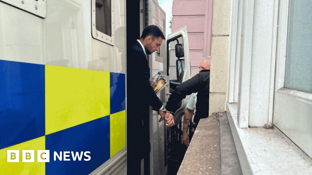 No brake signs at Jersey fatal crash scene - investigator