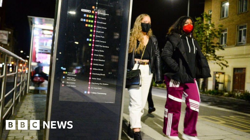 Covid-19: Bristol 'likely' to move into tier 2 restrictions - BBC News