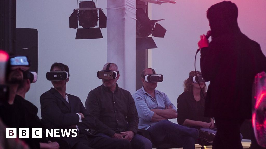 How virtual reality may change your life - BBC News