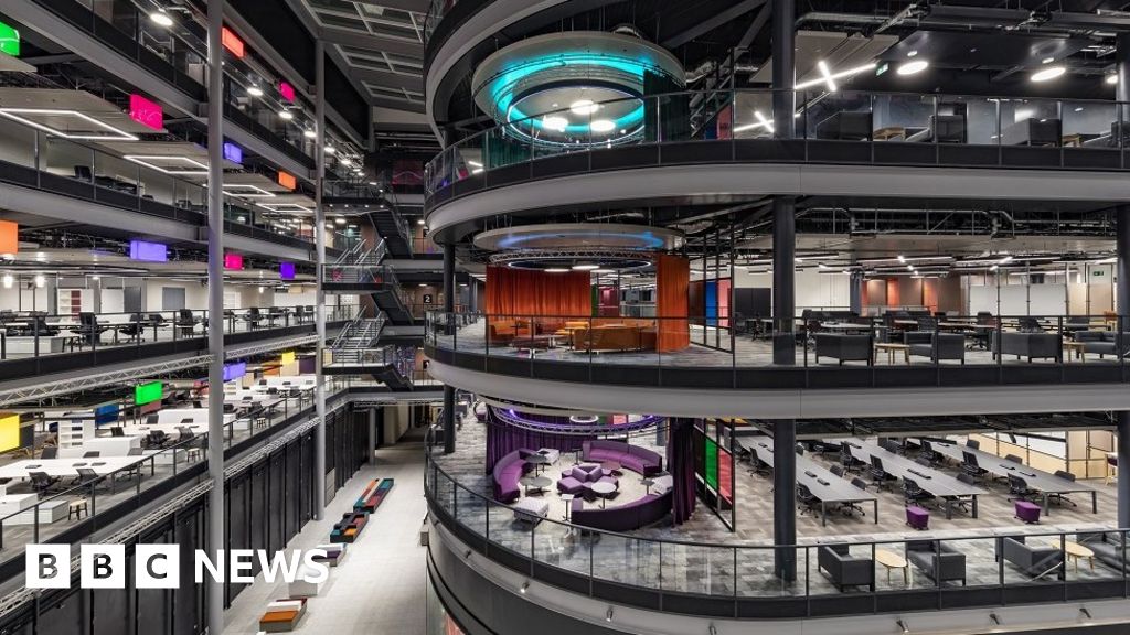 Cardiff council: BBC plans to expand outside London 'a boost' - BBC News