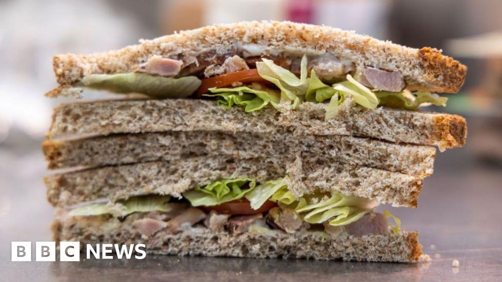 West Sussex: Council warns of contaminated sandwiches - BBC News
