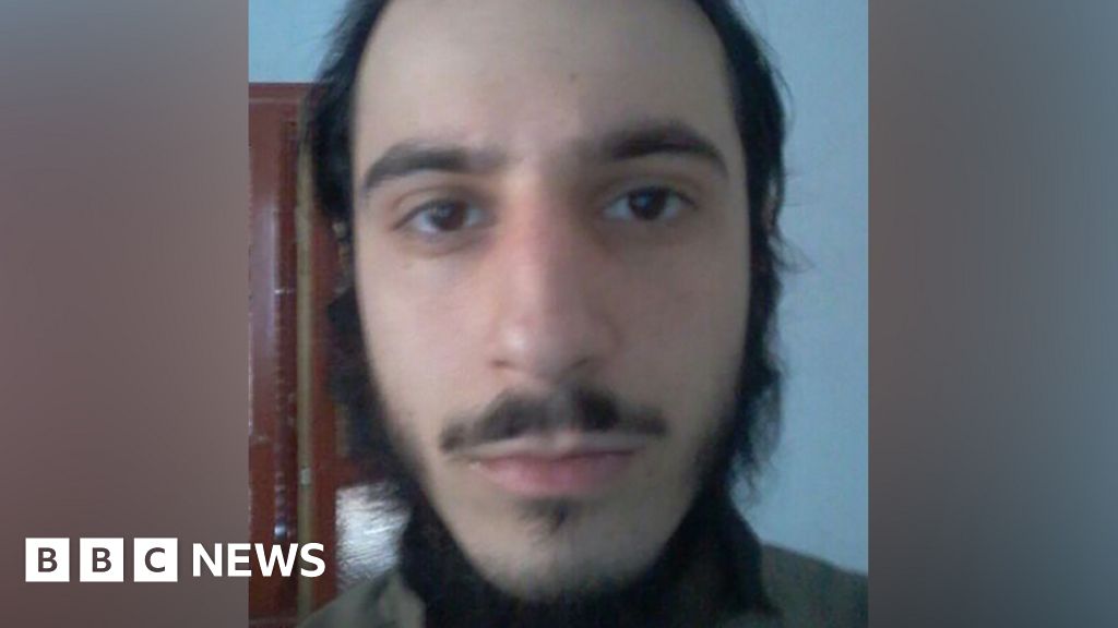 Man admits sharing Islamic State beheading videos