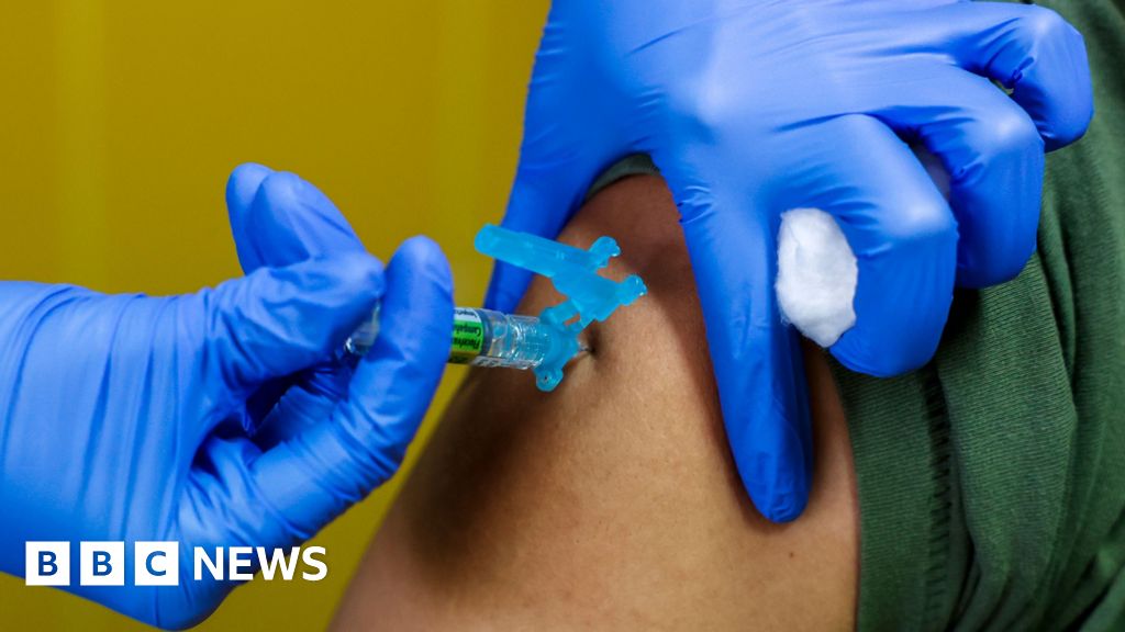 RSV vaccine: Pregnant women and elderly encouraged to get jab