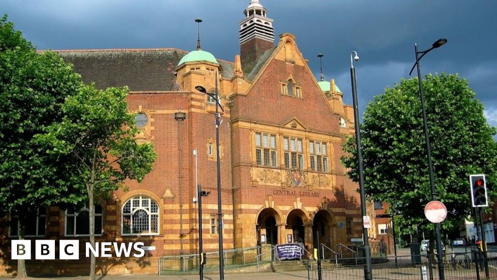 Wolverhampton Central Library restoration scheme under way