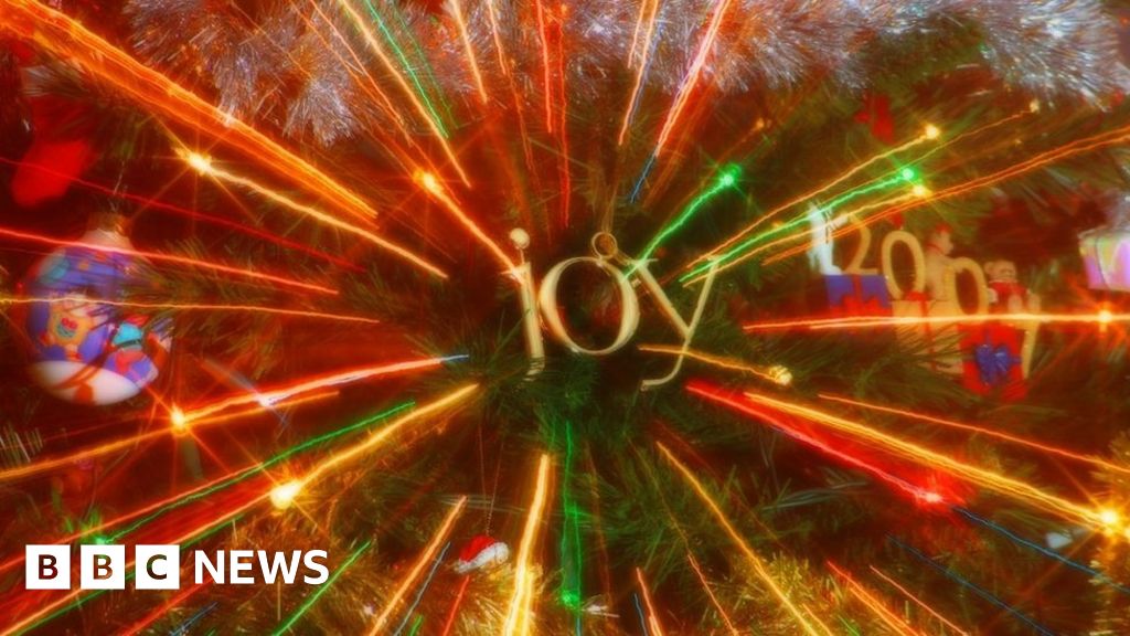 Your pictures: Christmas lights - BBC News