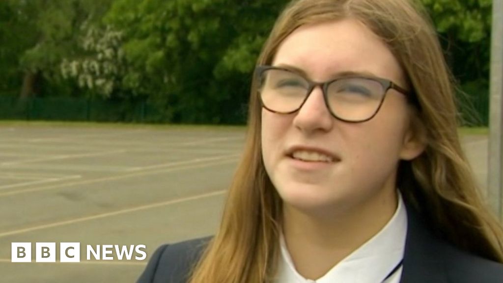 Free uniforms offered to new school pupils in Oldbury - BBC News