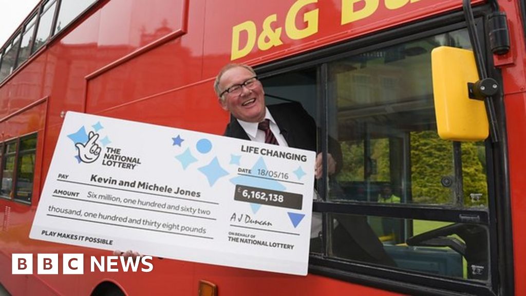 Bus driver carries on route after £6m Lotto win - BBC News