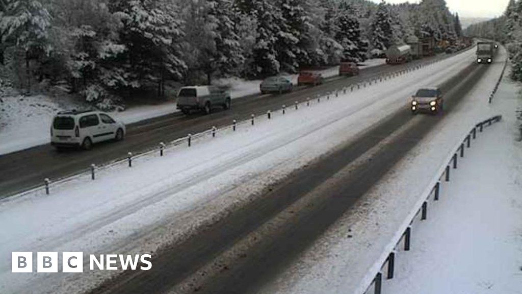 Snow disrupts Inverness flights and blocked A9 at Daviot - BBC News