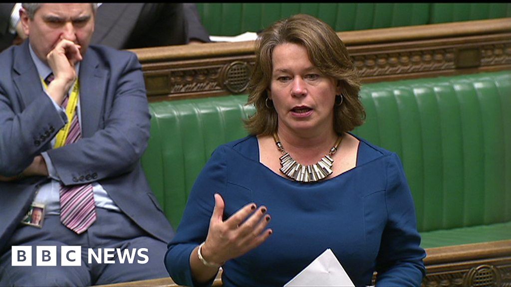 Michelle Thomson MP recalls being raped at age of 14 - BBC News