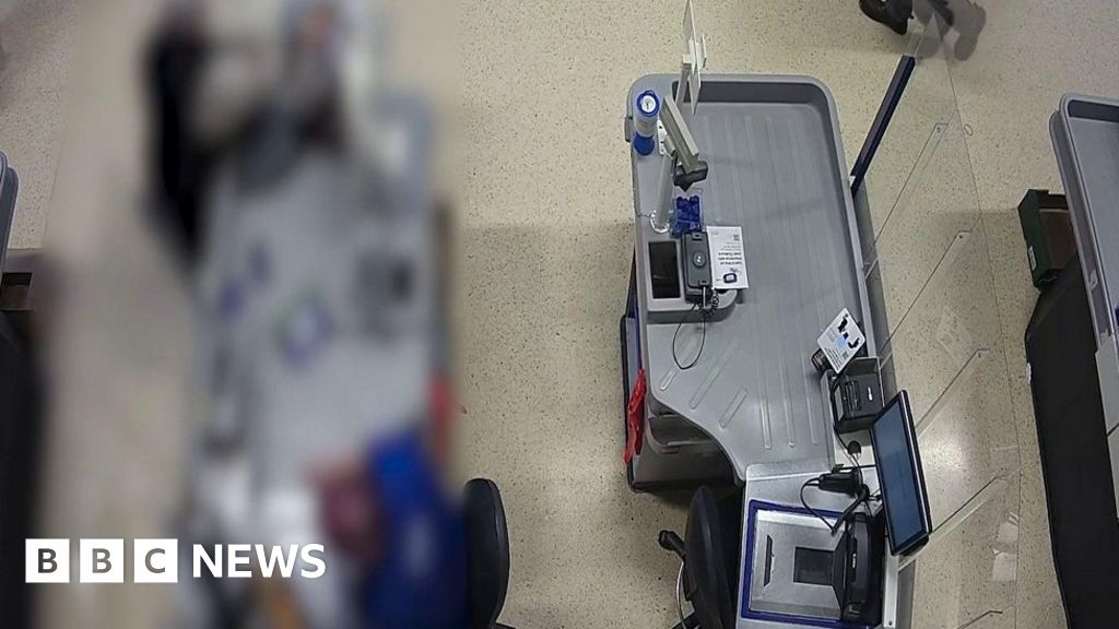 The moment Elle Edwards' killer Connor Chapman is arrested in Tesco - BBC News