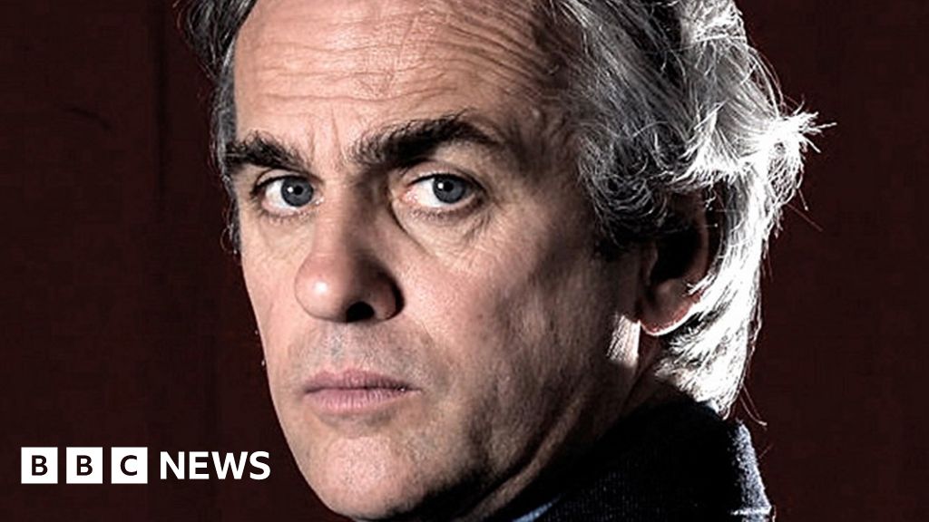 Poet Robert Minhinnick wins Wales Book of the Year - BBC News