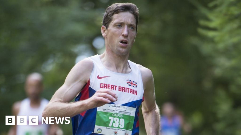 Chris Smith: Sister pays tribute to Team GB runner - BBC News