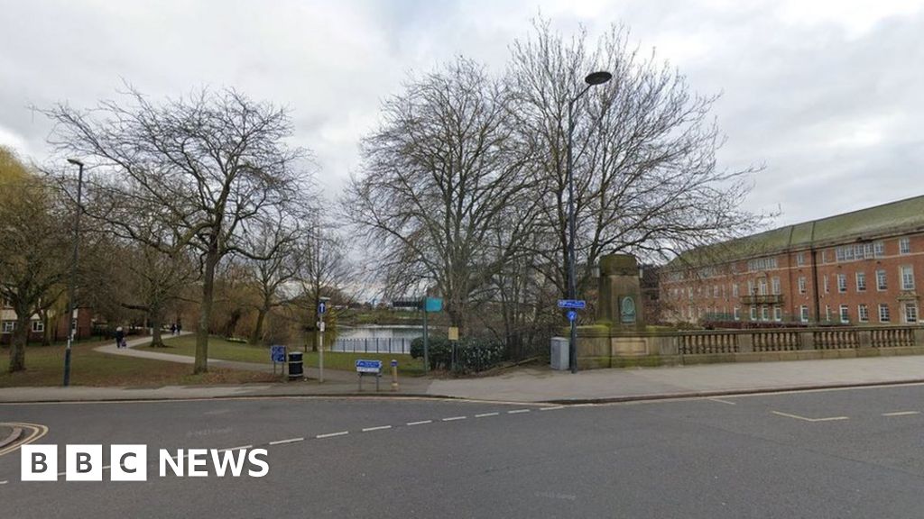 Derby: Controlled explosion after suspected WW2 device found in river ...