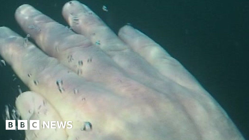 Drowning kills more people than fire - BBC News