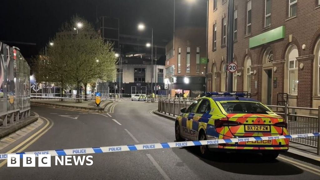Leicester: Two teens arrested after boy, 15, stabbed near bus station Leicester: Two teens arrested after boy, 15, stabbed near bus station