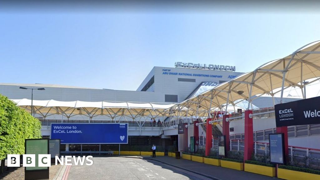 Man 'acting irrationally' dies after ExCel Centre detention