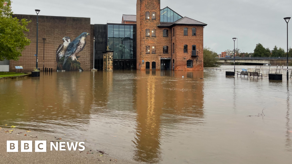 Derby: Flood-damaged Museum of Making reveals reopening date - BBC News