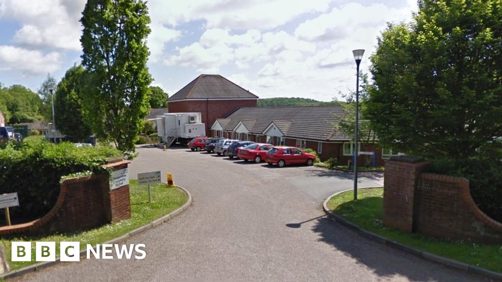 Dene Barton Hospital staff suspended after patient complaint - BBC News
