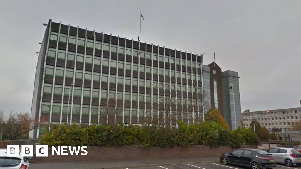 SNP hold seat in Fife Council by-election - BBC News