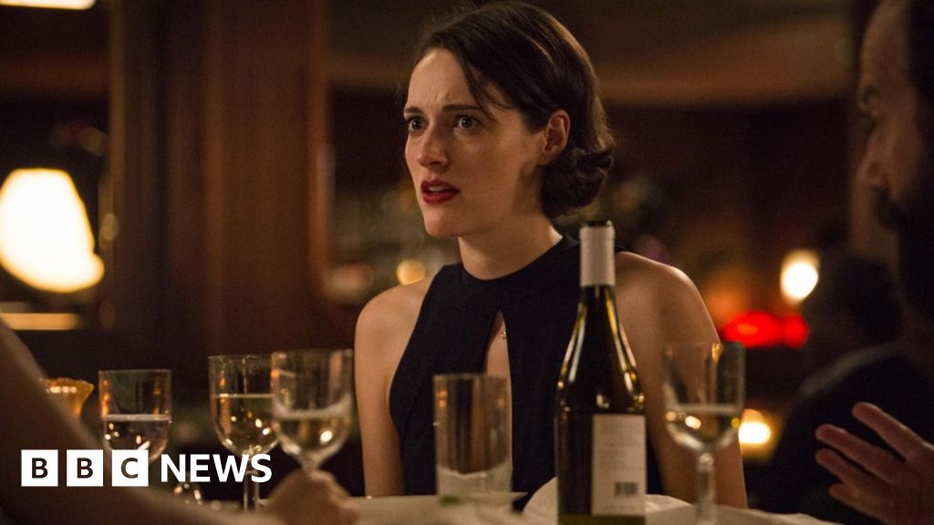 Fleabag's second series impresses critics - BBC News