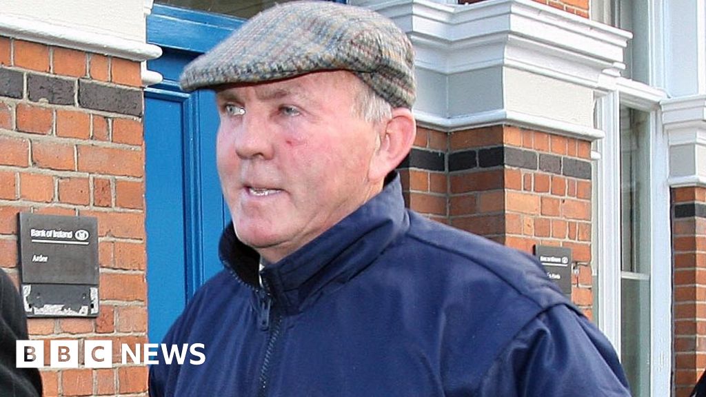Thomas 'Slab' Murphy trial told his brother was the farmer - BBC News