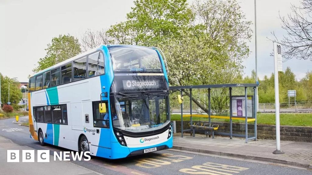 New Devon bus timetable to come into effect - BBC News
