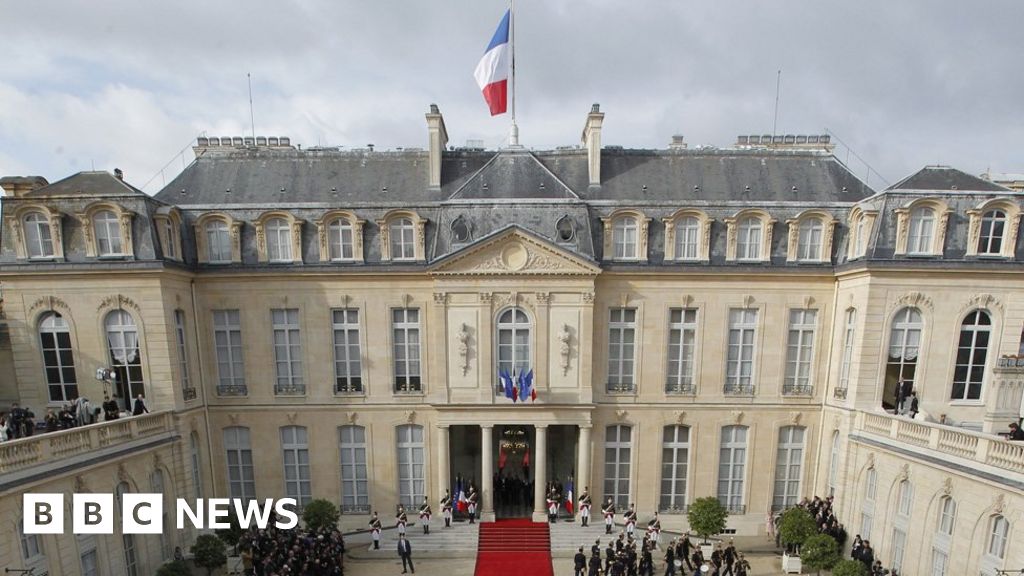 How powerful is the French president? - BBC News