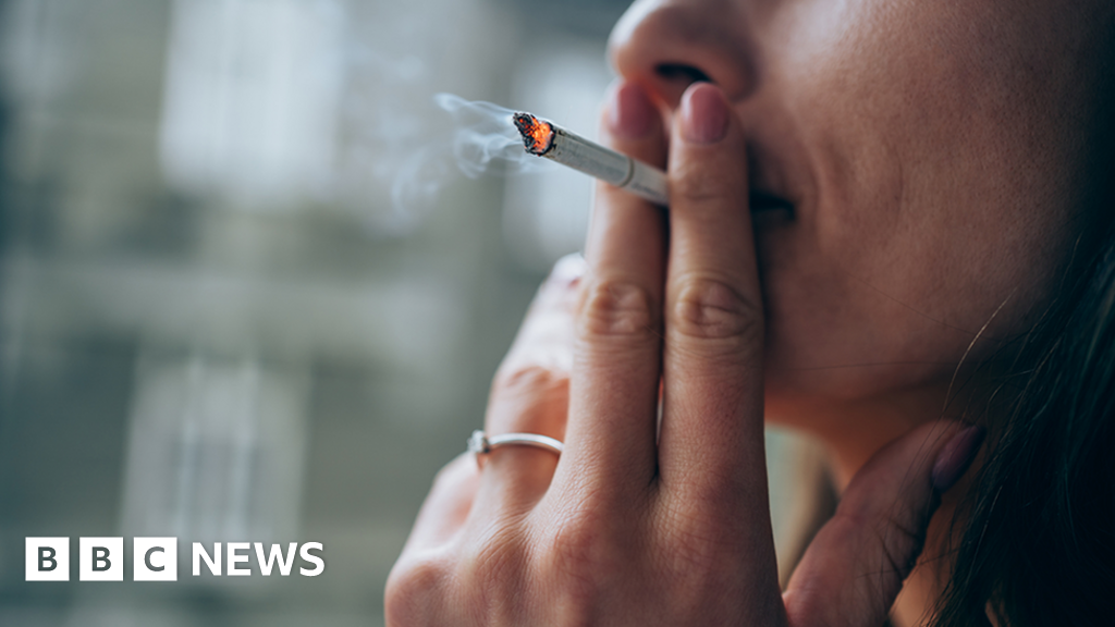 Researchers seek pregnant smokers in Walsall for study