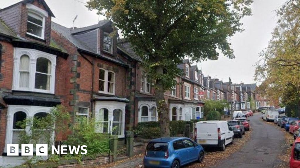 Arrests after two men reportedly stabbed in Sheffield