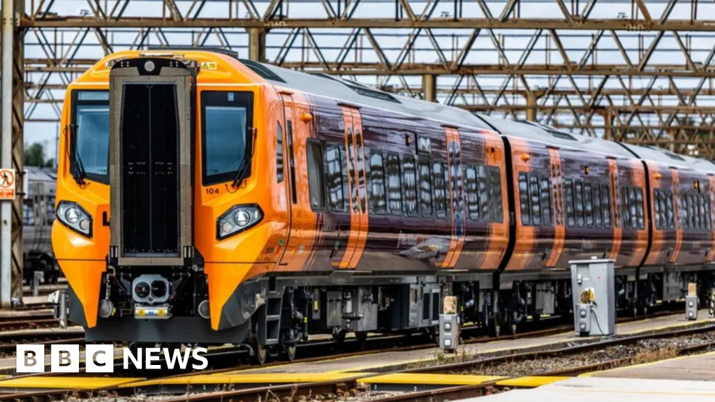 Rail delays due to wire damage and staff shortages