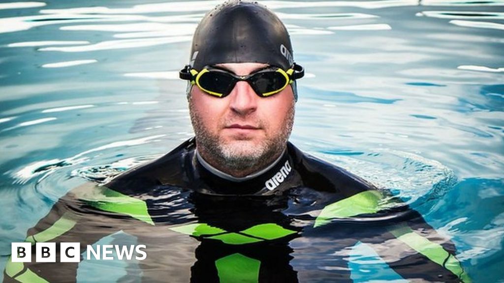 Ben Hooper's Atlantic swim bid postponed due to storms - BBC News