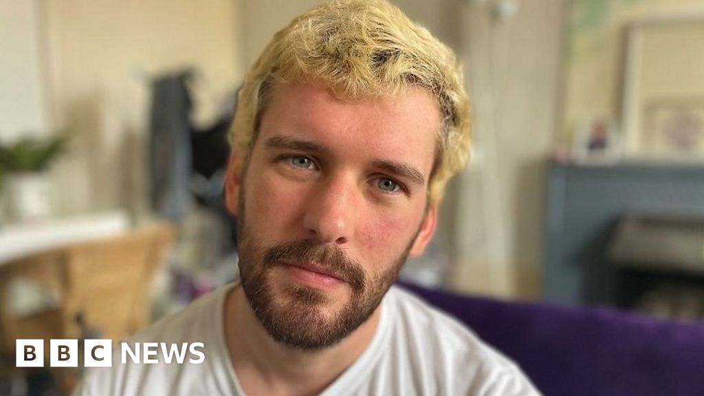 Rent freeze welcomed but 'more needs to be done' - BBC News