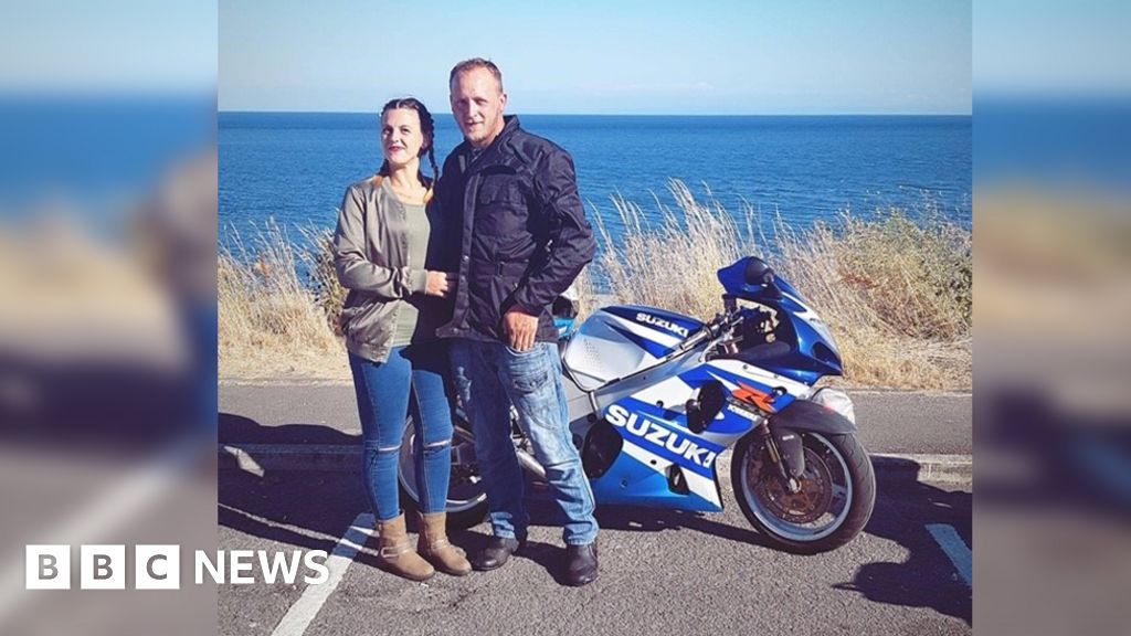 Briton Ferry motorcycle crash: 'Loving' father-of-three killed - BBC News