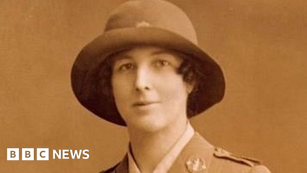 Radicals and reformers: Women's faces from the fight for votes - BBC News