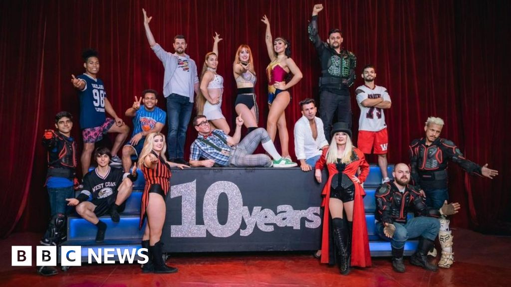 The Shropshire town that embraced circus troupe in lockdown