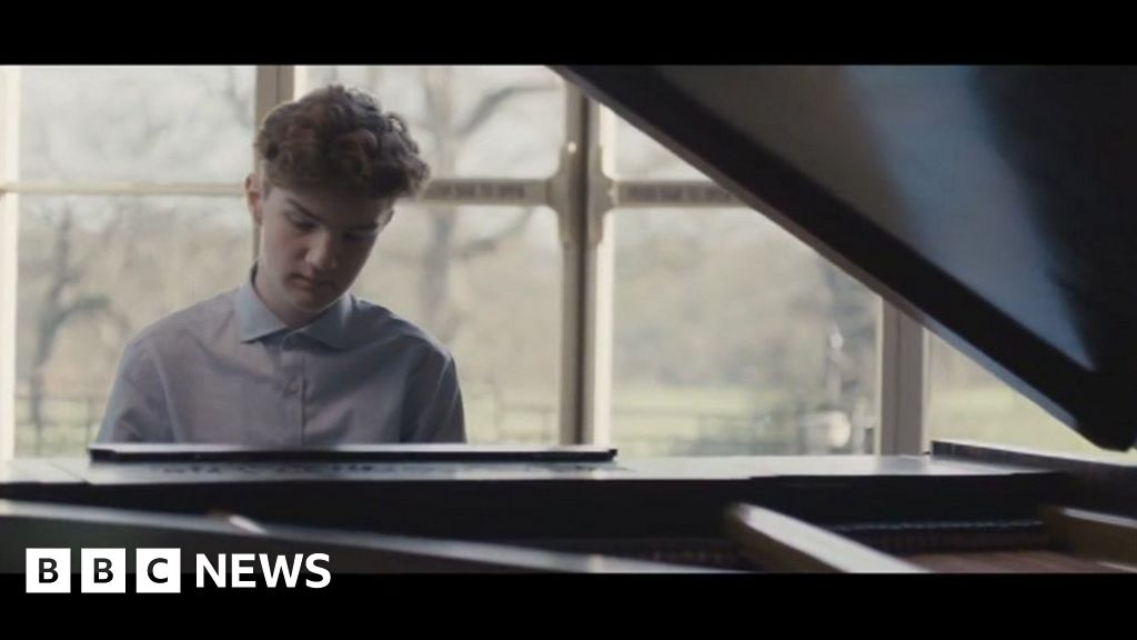 Boy, 15, pens song called Not Alone for nanna with dementia - BBC News