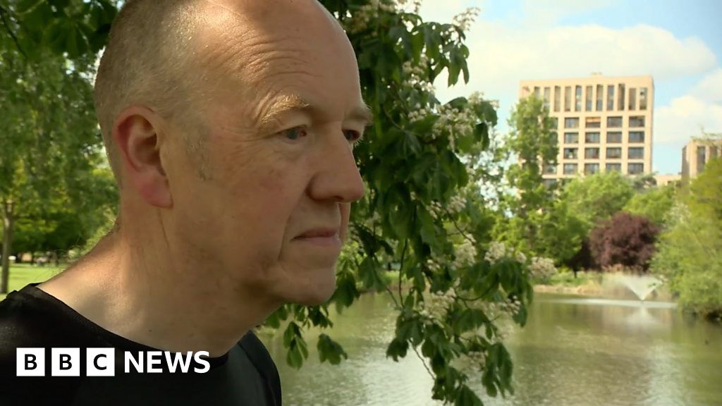 Cancer: 'Running is a great form of therapy' - BBC News