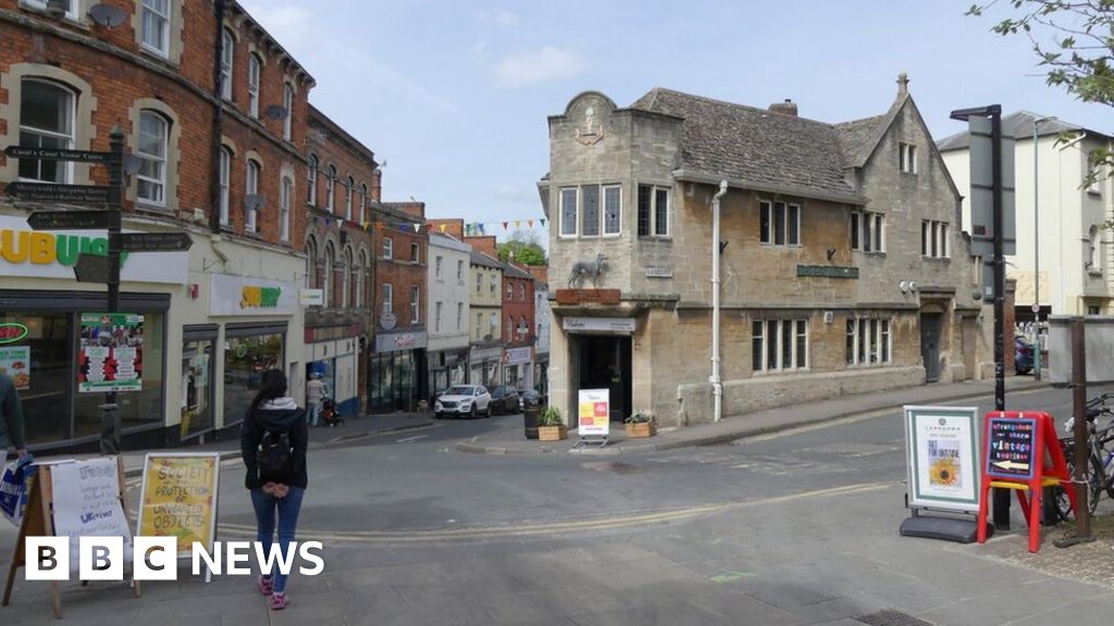 Cost of living emergency declared by Stroud District Council - BBC News