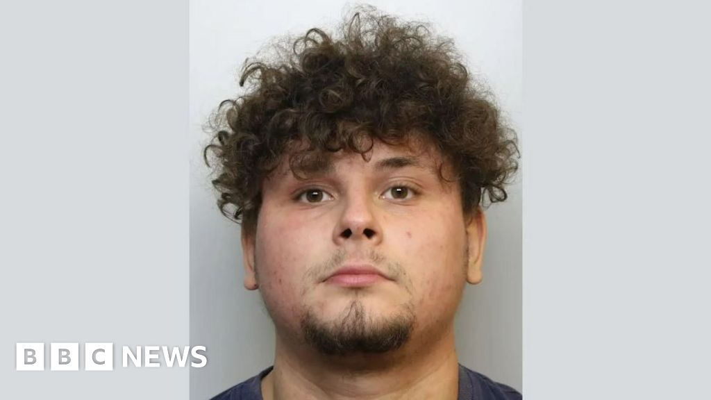 Man jailed for violent disorder in Bristol - BBC News