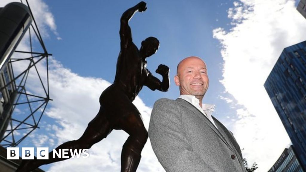 Alan Shearer on statue: 'It's a bit surreal' - BBC News