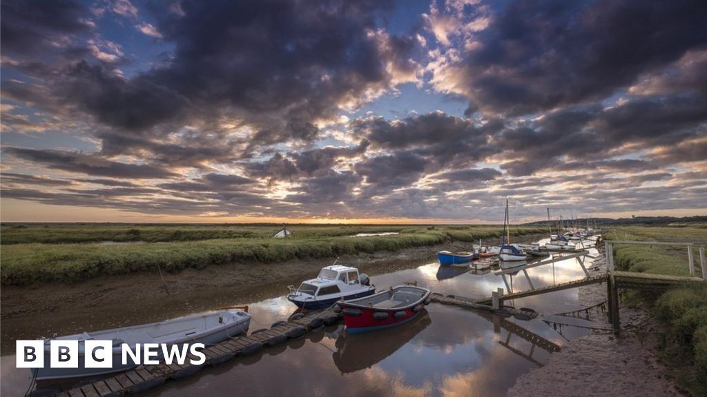 Morston: More than half of homes in village are holiday lets - BBC News