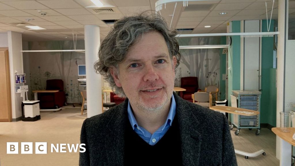 Bath: Dyson Cancer Centre will reduce stress, says patient - BBC News